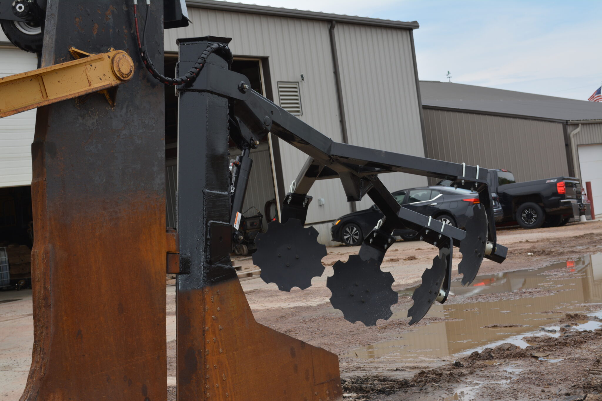 1999 Wolfe 400 – A & E Construction Supply Inc.